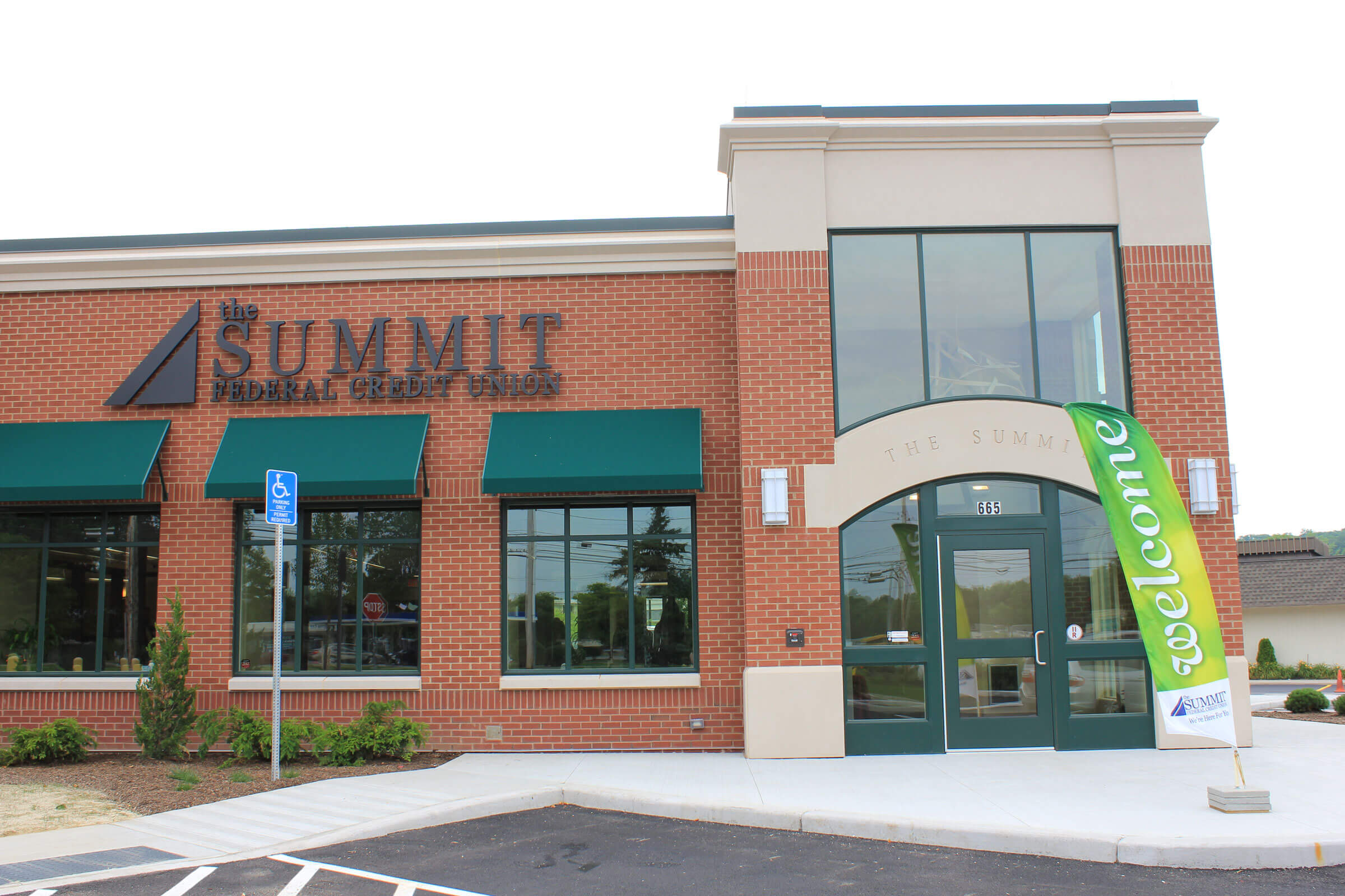 Perinton Branch and ATM | The Summit Federal Credit Union