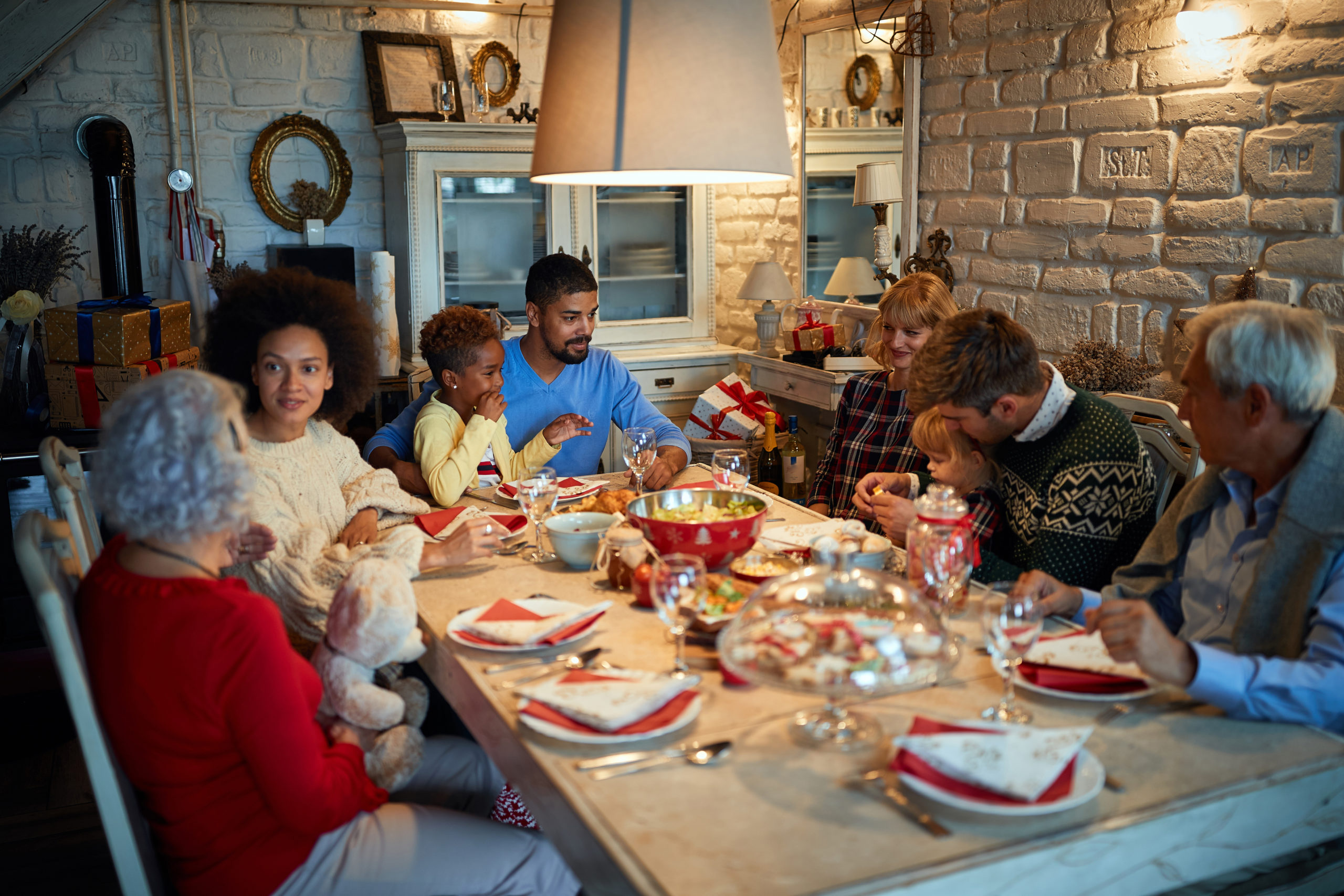 Money Talk: 6 Family-Proof Financial Topics for Holiday Gatherings | The Summit FCU